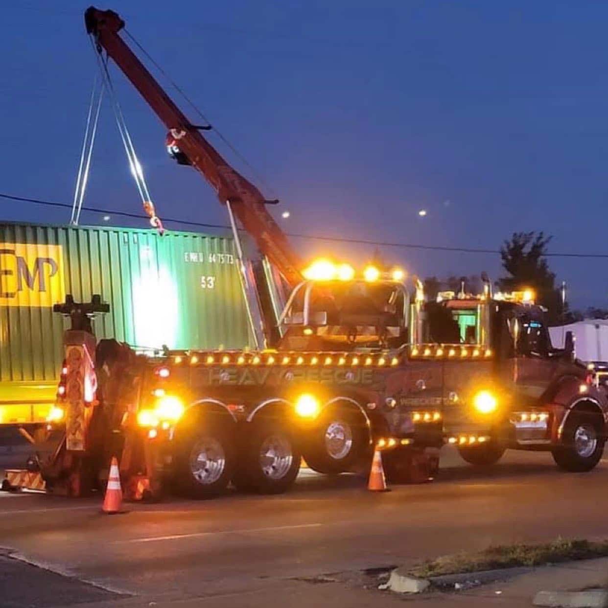 Heavy Duty Truck Recovery Specialist of Chicagoland. Rotators to 70 Tons