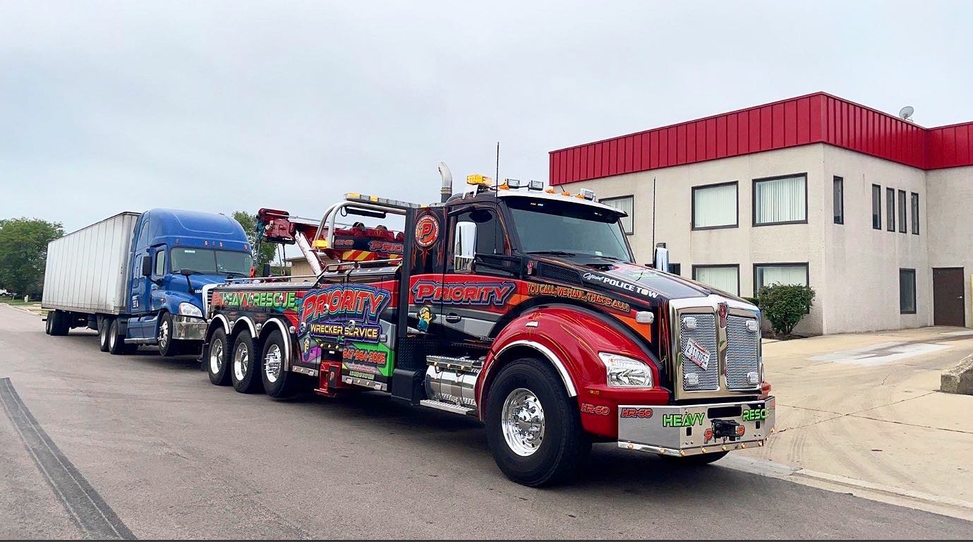 Semi Towing Experts. Chicago, Batavia, Serving All Chicagoland & Beyond