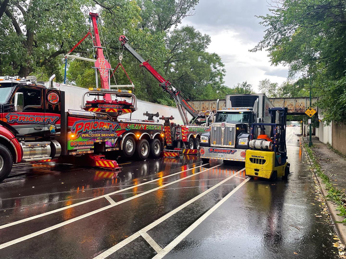 Semi Towing Experts. Chicago, Batavia, Serving All Chicagoland & Beyond