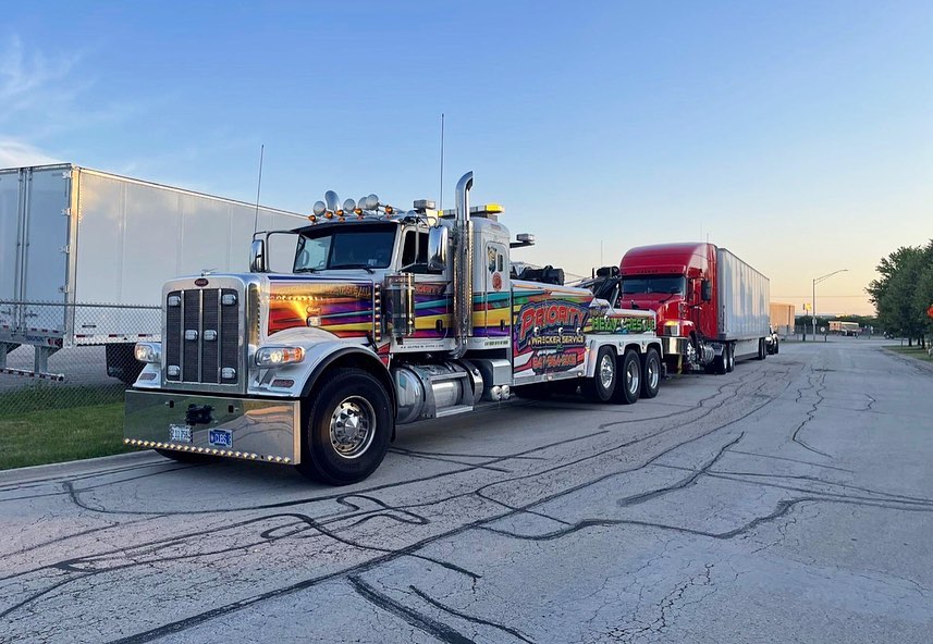 Semi Towing Experts. Chicago, Batavia, Serving All Chicagoland & Beyond